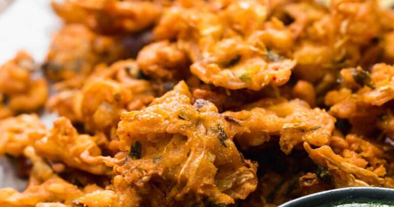 Vegetable Pakoras - Super crispy GF fritters that disappear in minutes ...