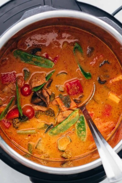 Instant Pot Thai Chicken Curry - My Food Story